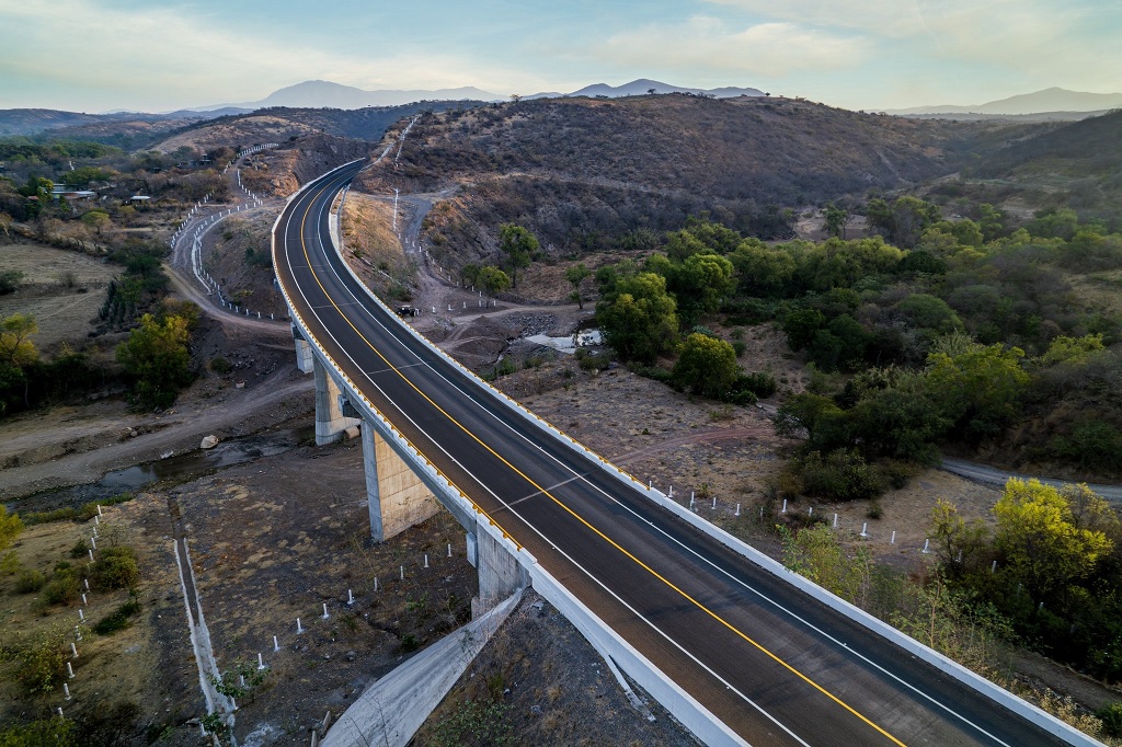 Entregan autopista Barranca Larga-Ventanilla - Revista Infraestructura y Desarrollo en México